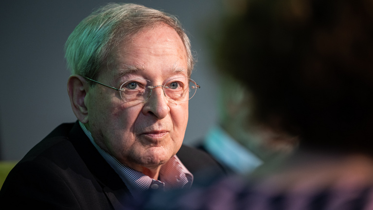 Rangos nemzetközi rend tagja lett Nádas Péter