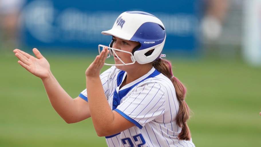 Van Meter Finishes Back-To-Back 2A Title Run
