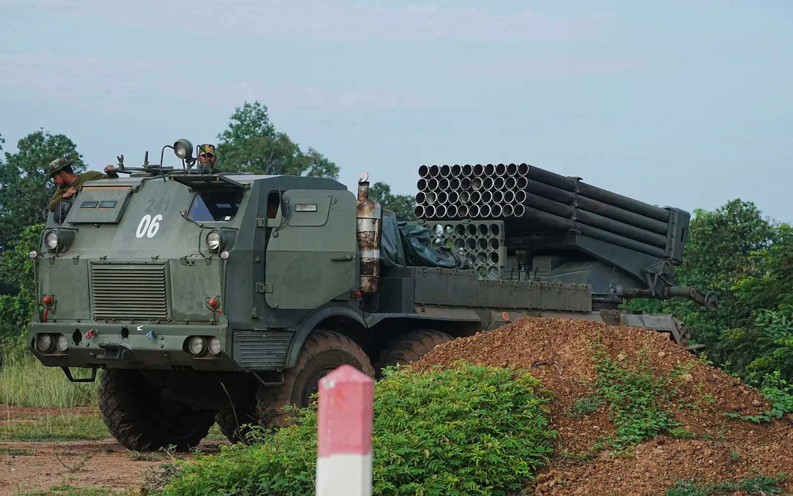 Anwar pushes for ceasefire as Thai-Cambodia clashes escalate