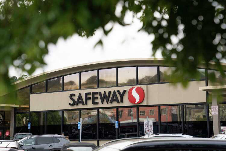 Thousands of Safeway employees in Bay Area could go on strike Saturday