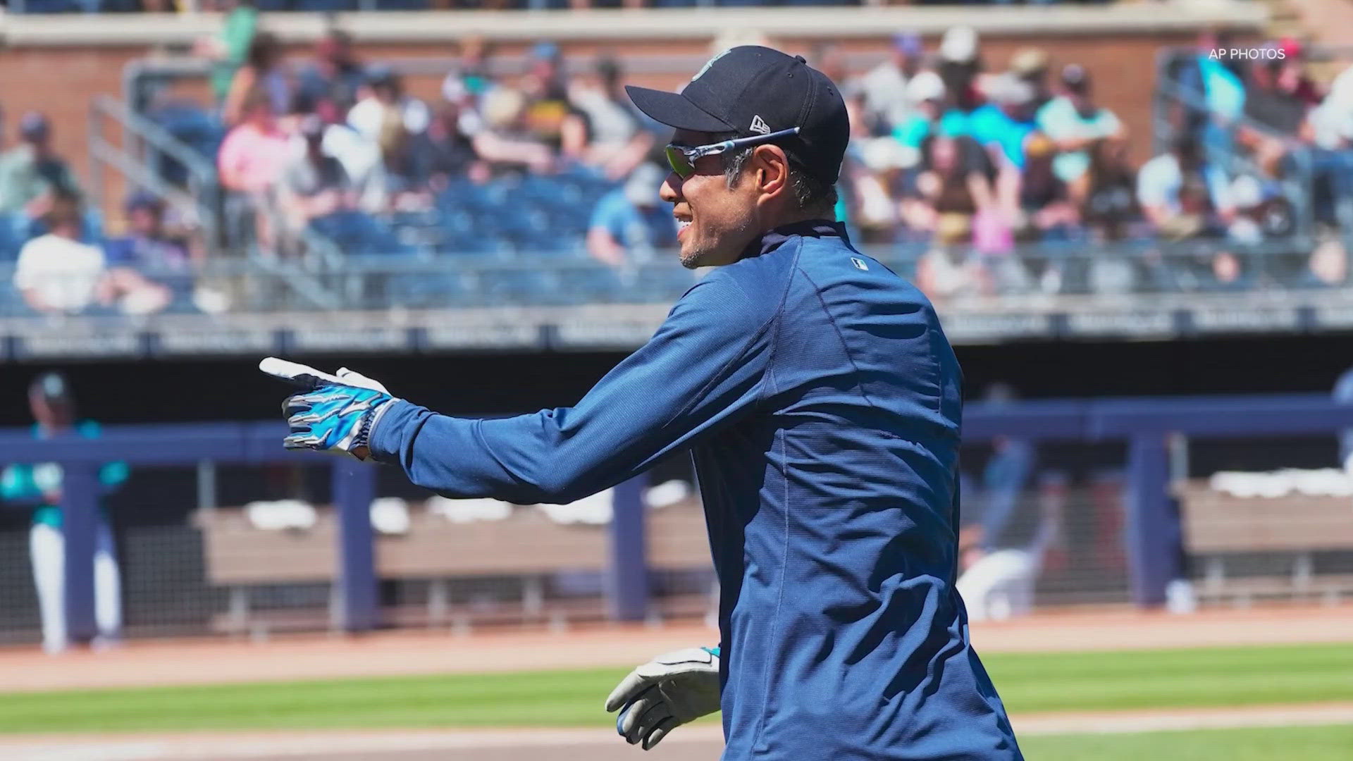 'Ichi-Meter Lady' takes her fandom to Cooperstown for Ichiro's Hall of ...