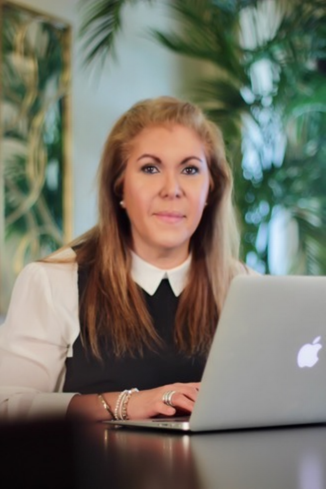 Luz María Valdés aporta al mundo de la música y la televisión