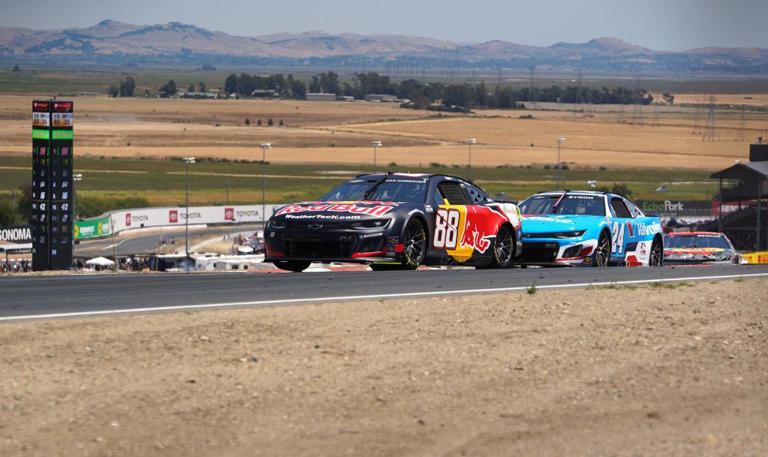 Photos: NASCAR Cup Series Toyota/Save Mart 350 at Sonoma Raceway