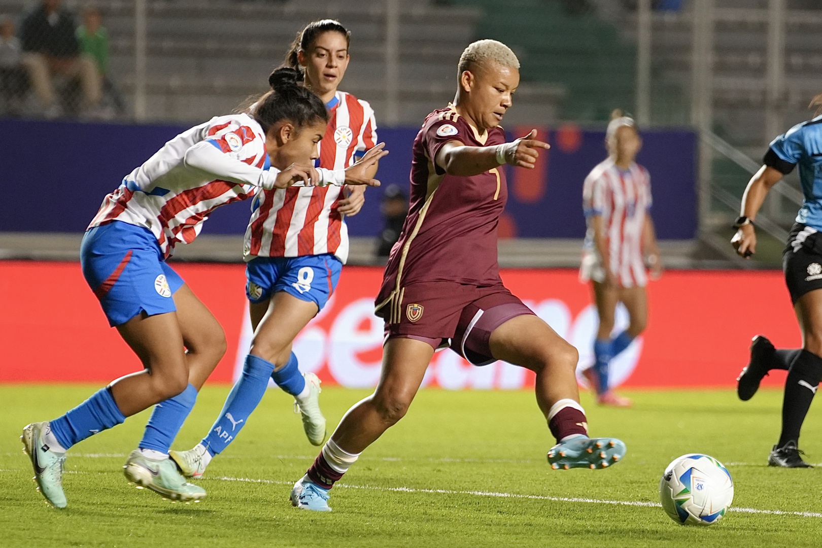 2-1. Paraguay remonta a Venezuela y se jugará con Chile cupo para los ...
