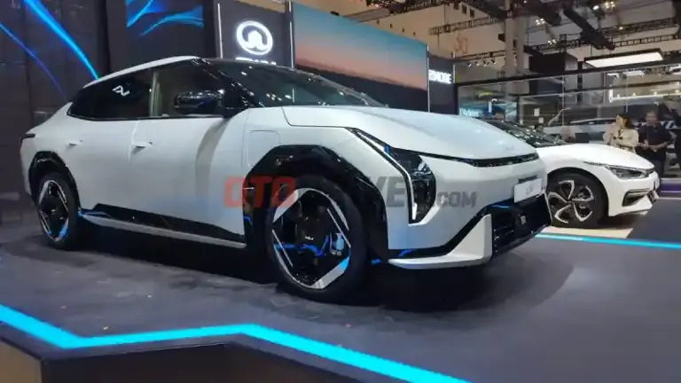 Begitu Menariknya Kia EV4, Sedan Listrik Futuristik di GIIAS 2025