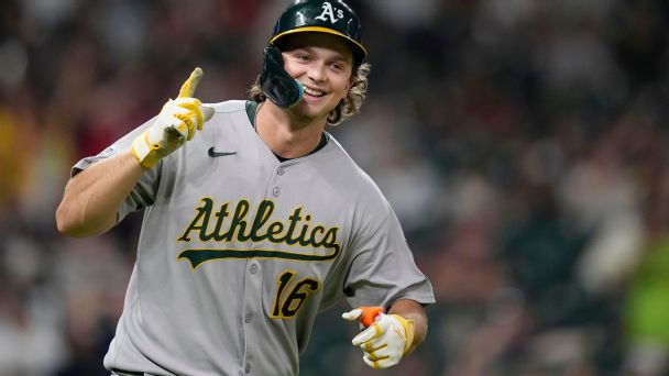 Which MLB players have hit the most home runs in a game?