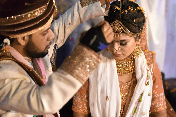 Why Men Pay the Price After Divorce: Supreme Court Lists 8 Alimony Factors