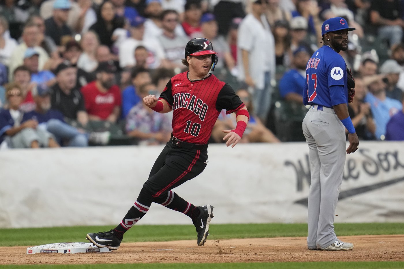 Quero has 4 hits, White Sox hit 4 HRs in 12-5 win over Cubs