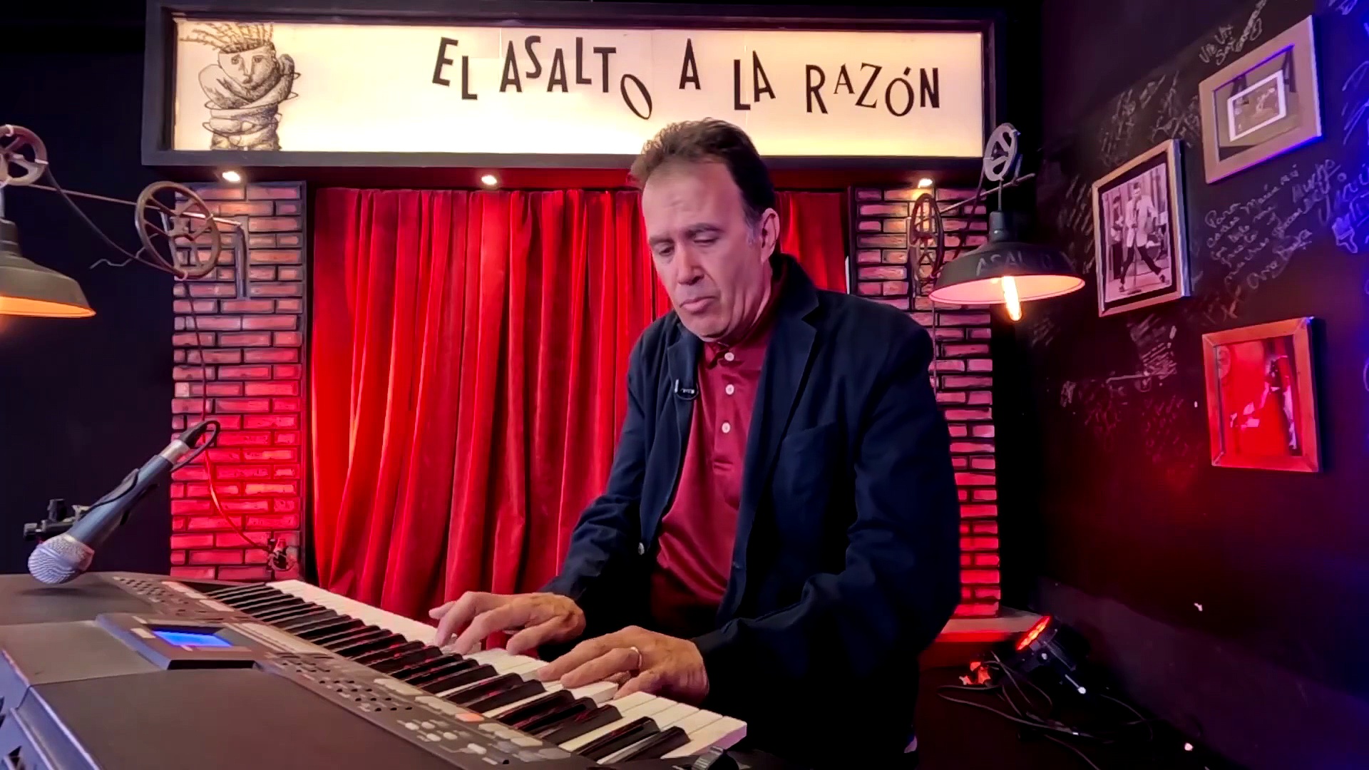 La compositora de Gloria Trevi, Mary Morín continúa en el viernes musical | El Asalto a la Razón