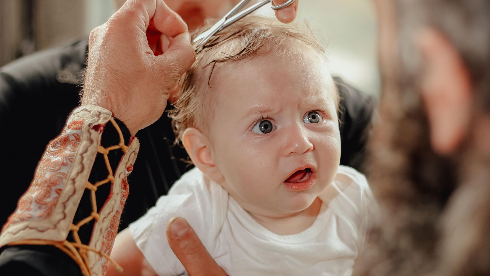 10 Signs You Have A Bad Hairdresser & 10 Signs They Are Amazing