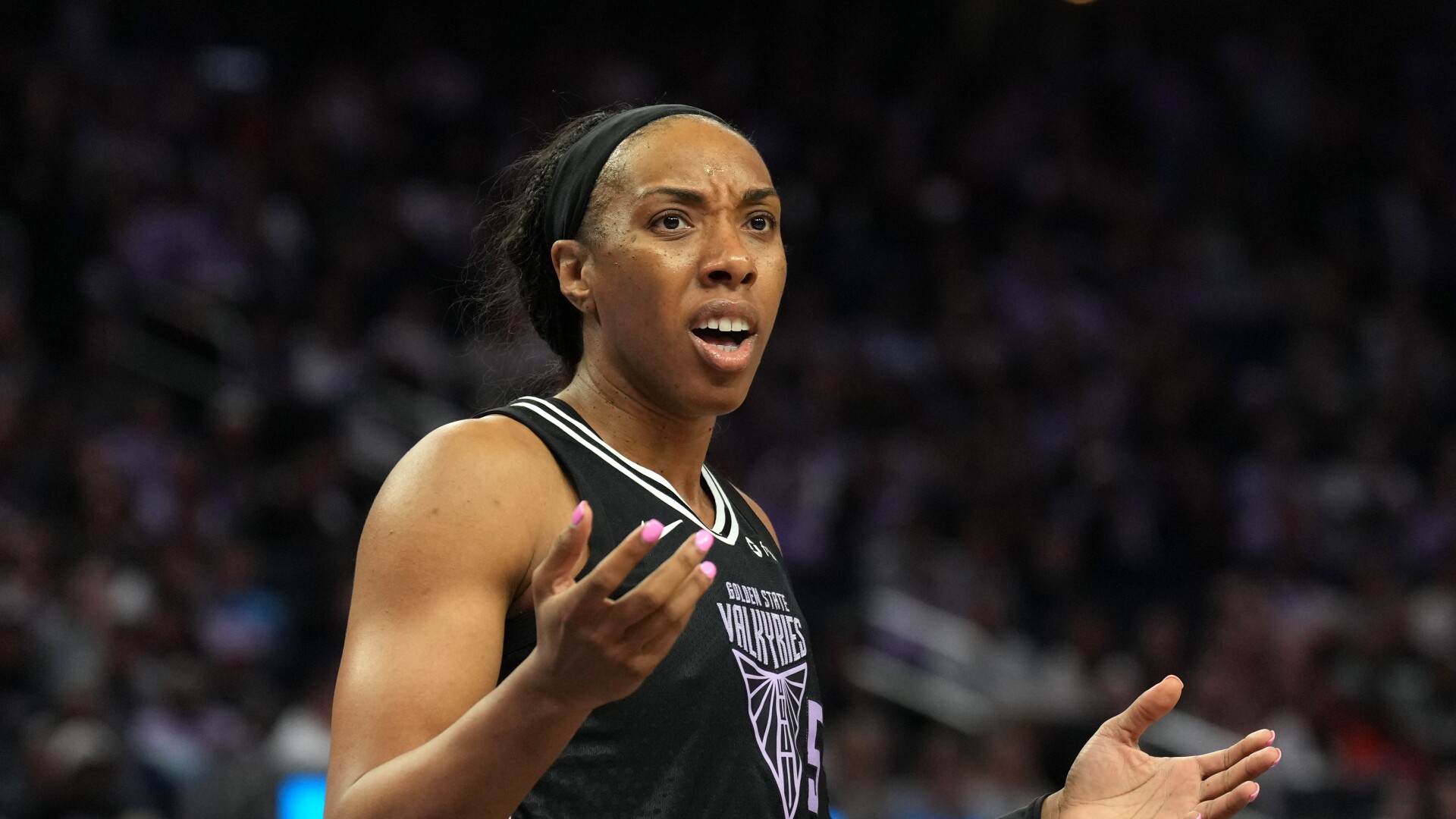 Kayla Thornton out for the season with knee injury