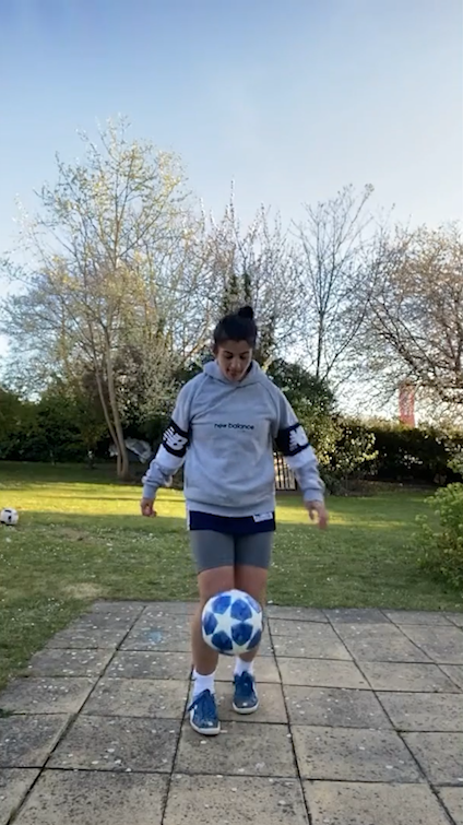 Ball Juggling Techniques with Structured Movement Variations – Soccer