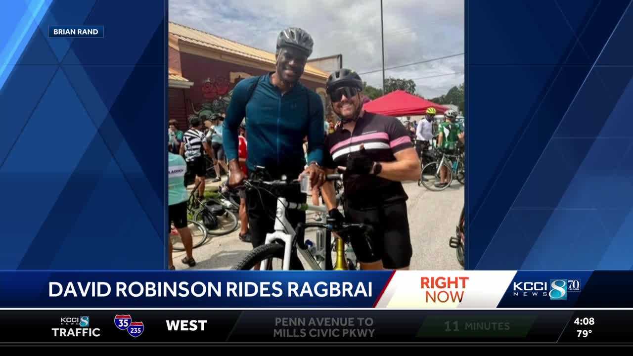 Former NBA star David Robinson takes selfies with fans during RAGBRAI