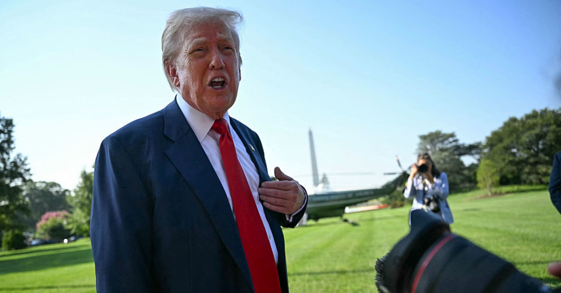 DOJ asks Epstein accomplice Ghislaine Maxwell 'about 100 different ...