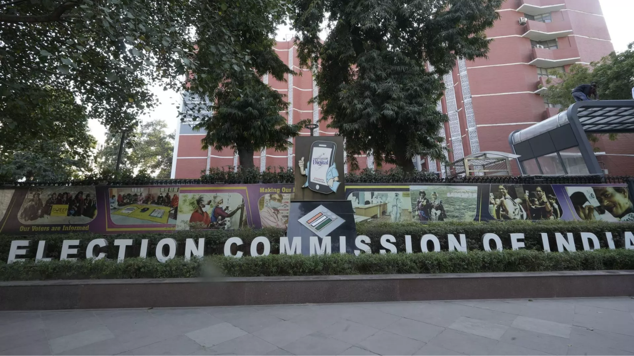 Poll panel appoints secretary general of RS as returning officer for ...
