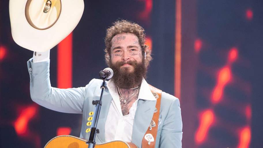 Post Malone Makes Surprise Appearance At Spanish Fork Rodeo During ...