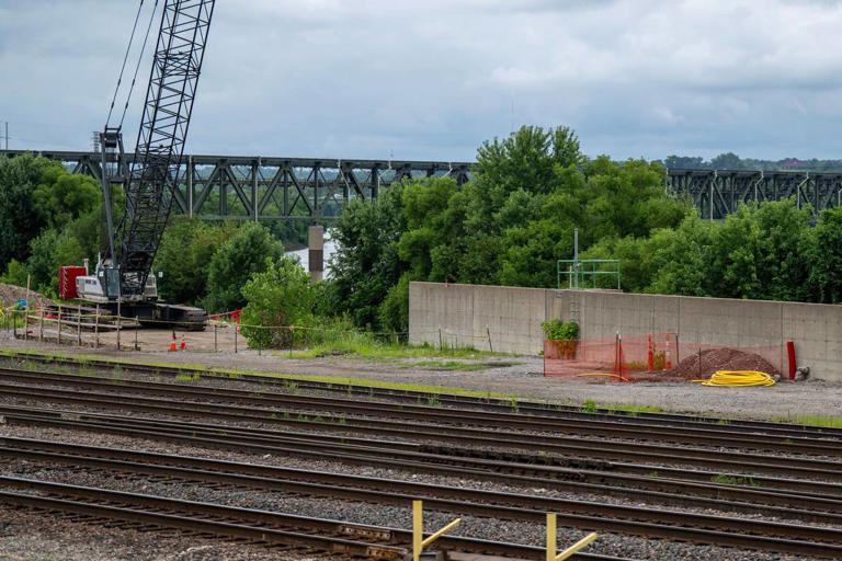 Worker identified after being killed in collapsed trench in Kansas City ...