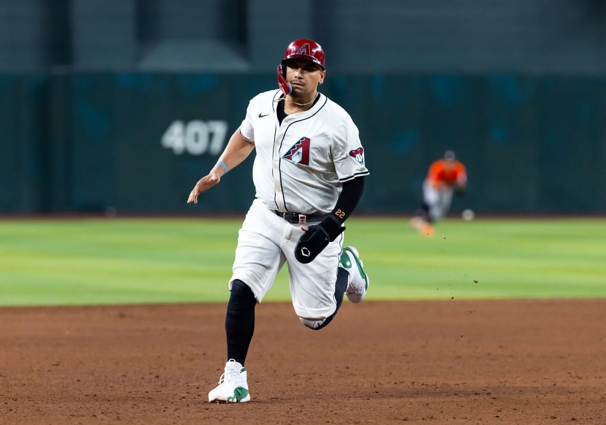 Report: Seattle Mariners Eyeing 2 Hitters after Josh Naylor Trade