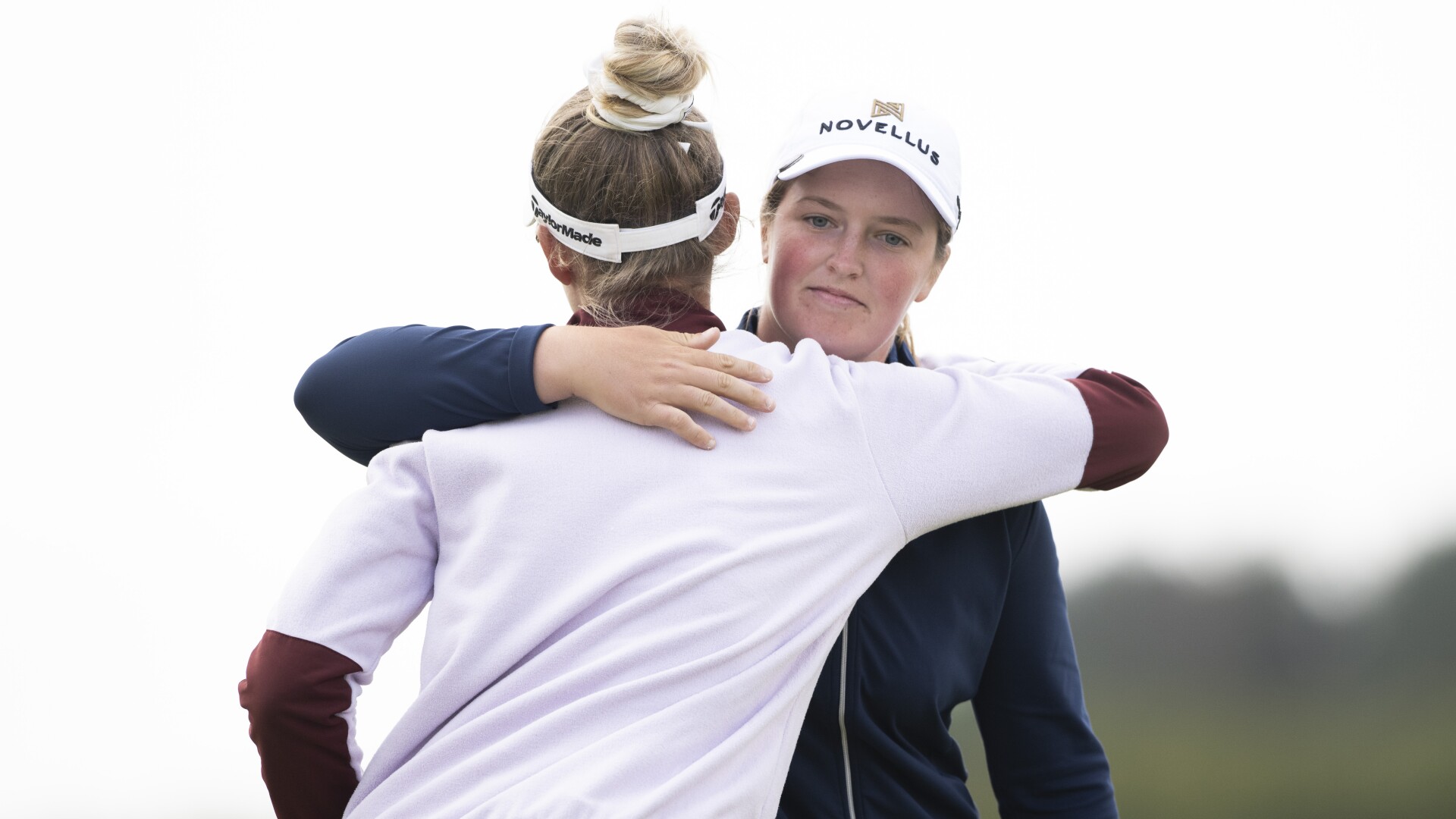Lottie Woad takes two-shot lead over Nelly Korda in pro debut at Women's Scottish Open