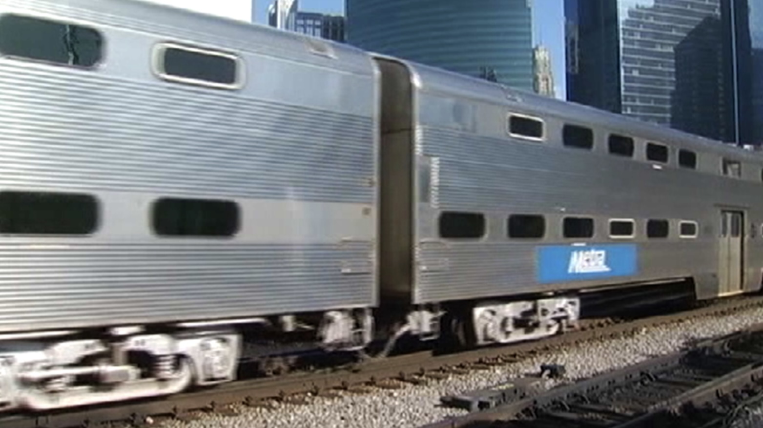 Extensive delays after Metra train strikes pedestrian on Chicago's NW Side