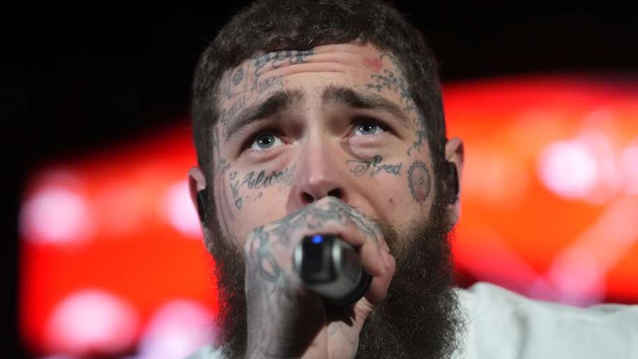 Post Malone Makes Surprise Appearance At Spanish Fork Rodeo During ...