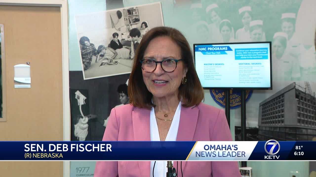 Sen. Deb Fischer visits Methodist College to see what's going on in ...