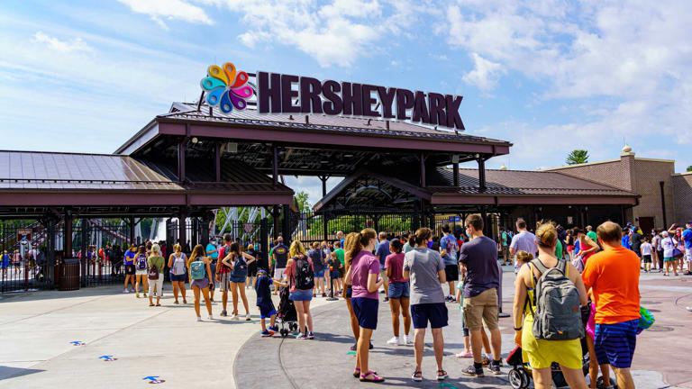 Nathan’s Famous Hot Dog Eating Contest returns to Hersheypark
