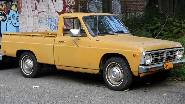 10 Classic Pickup Trucks That Are A Total Waste Of Money