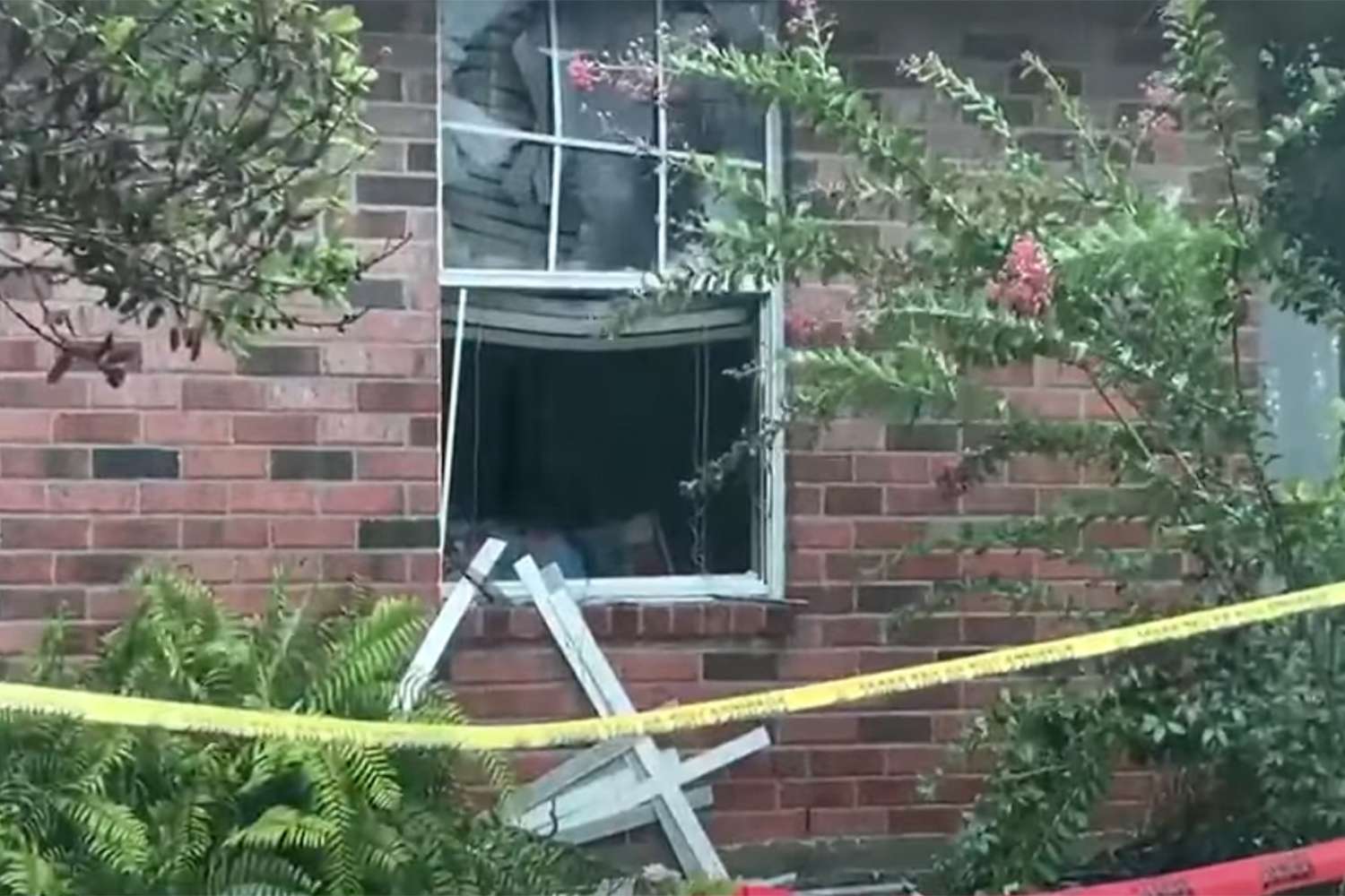 4 Siblings, Including 3 Children, Die in 'Devastating' House Fire in ...