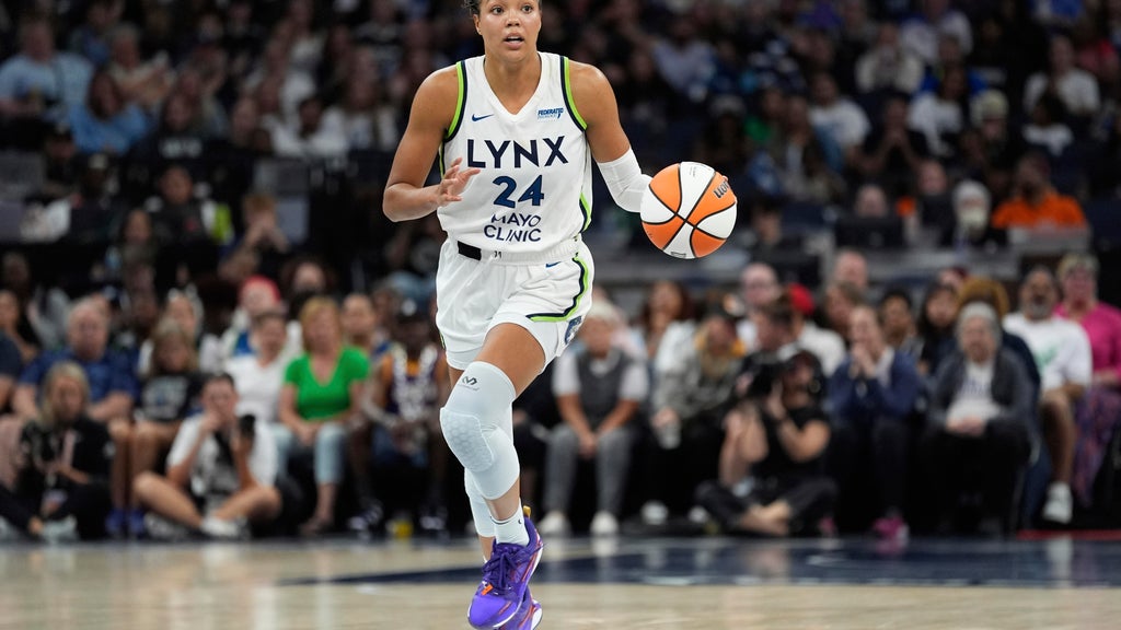 Minnesota Lynx take down Las Vegas Aces 109-78 for 14th straight home win