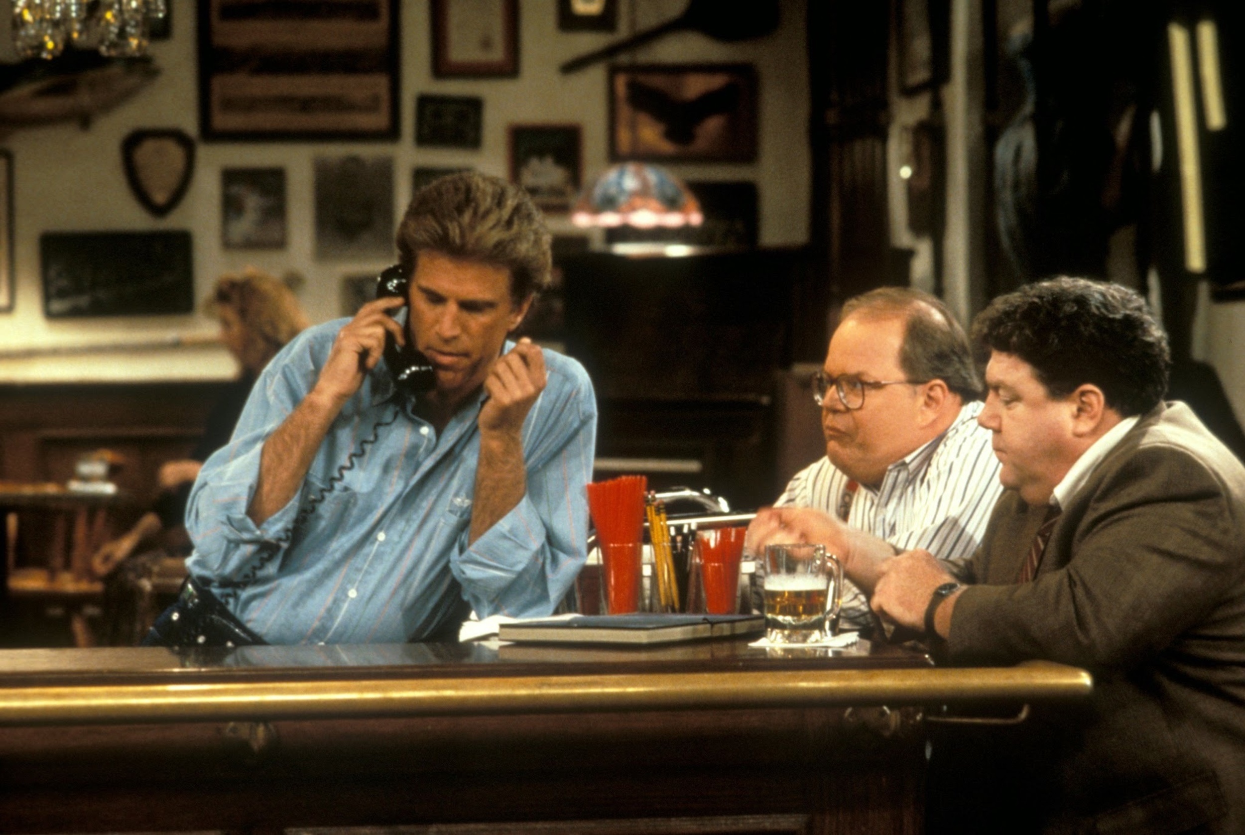 The 25 must-watch episodes of 'Cheers'