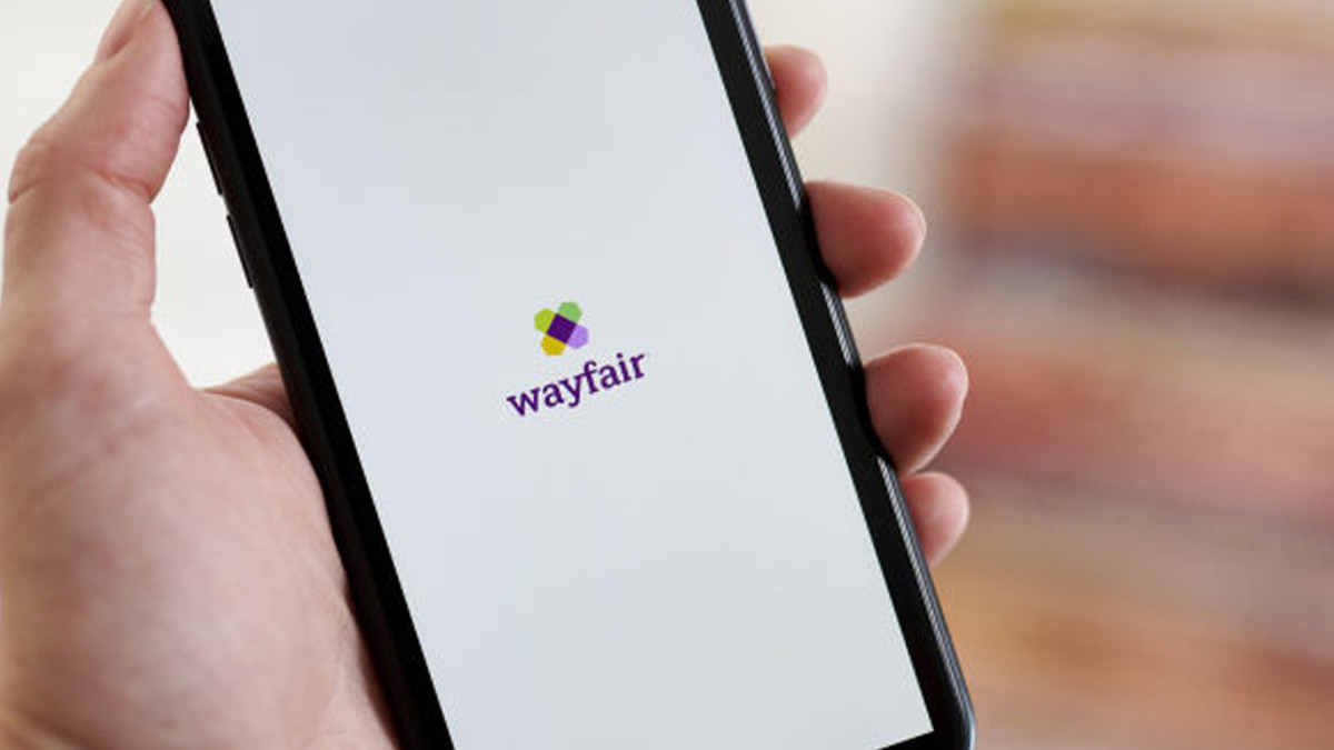 Wayfair is selling a 'sturdy' $888 L-shaped shoe bench for just $263