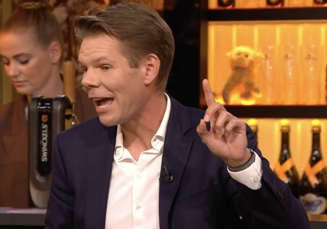 Column | Laten we er in vredesnaam voor zorgen dat Victor Vlam, de ...
