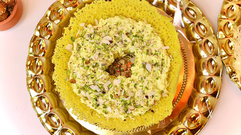 Ghewar Recipe: Follow this easy method and make crispy ghewar like the ...