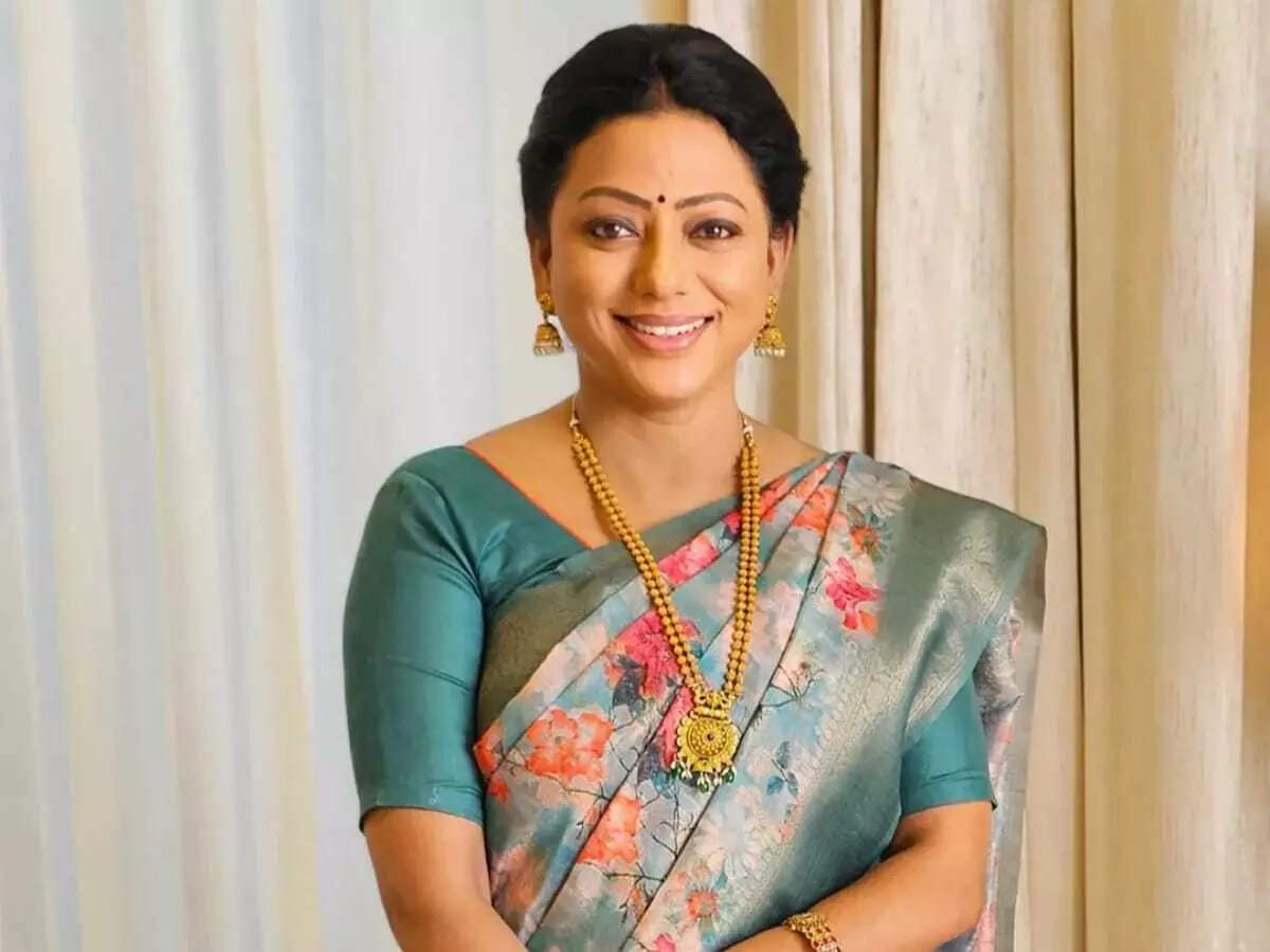 Actress Suchitra shares heartfelt farewell to Baakiyalakshmi: “Thanks ...