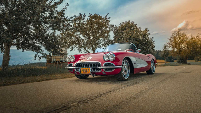 Corvette C1 Restomod Makes An Impressive 433 HP At The Wheels