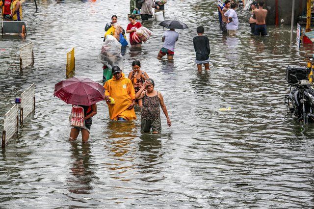 Storms delay repairs on damaged Navotas floodgate
