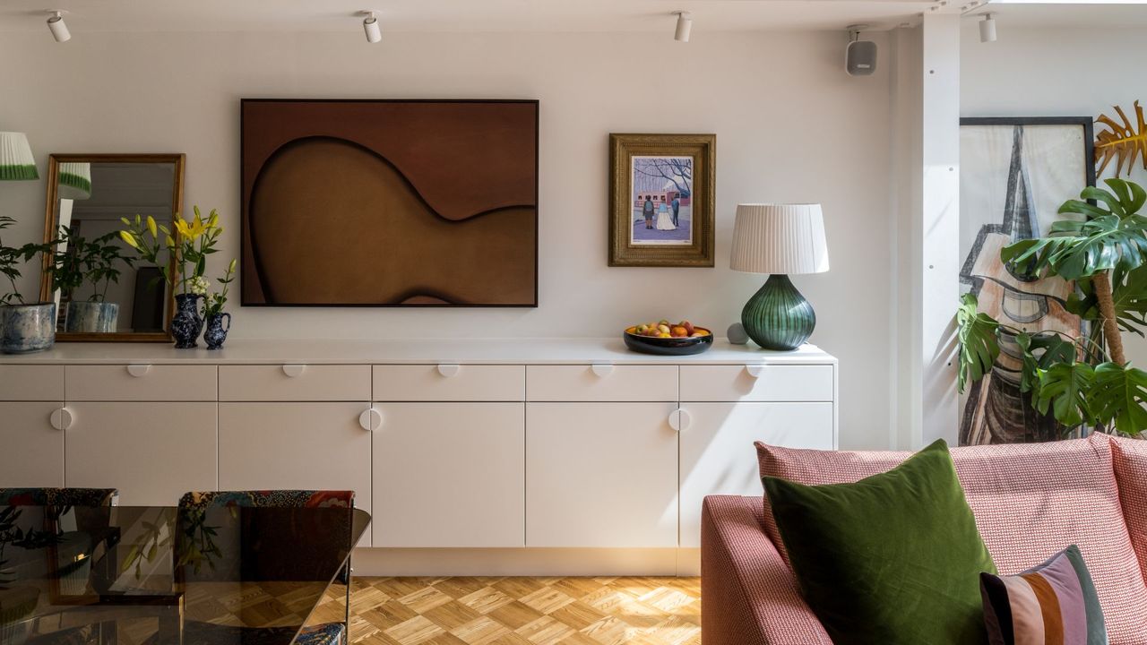 Why Do I Always Want to Redecorate? I Asked Psychologists to Explain ...