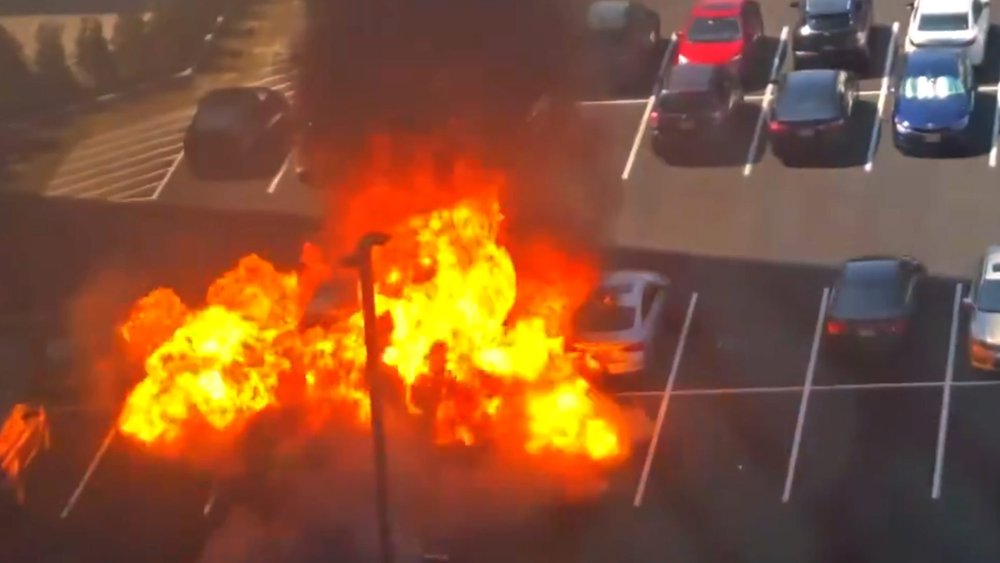 Fuel tank ruptured: car explodes in major DC suburb