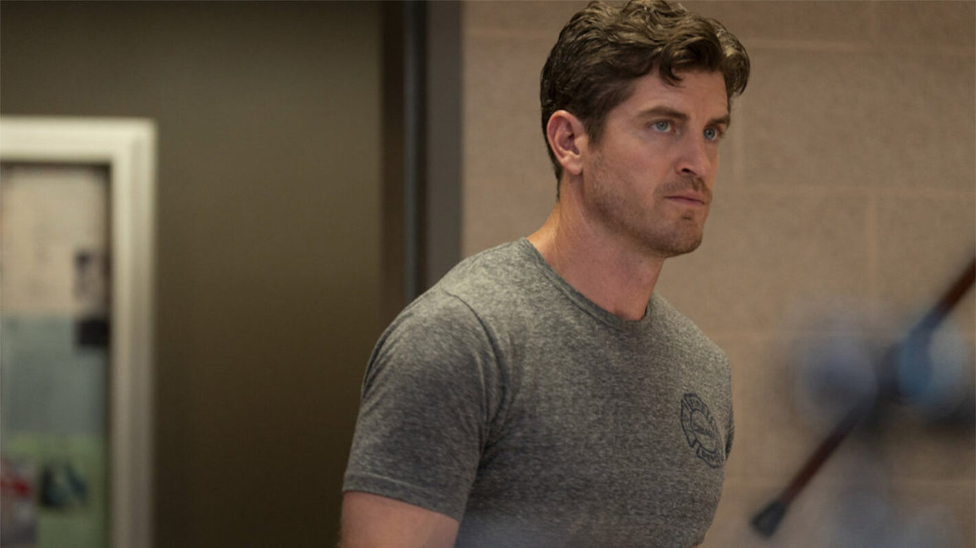 Jake Lockett breaks down Carver & Violet’s 'Chicago Fire' reunion