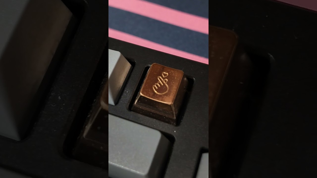 I unbox an incredible custom keyboard! 🎹