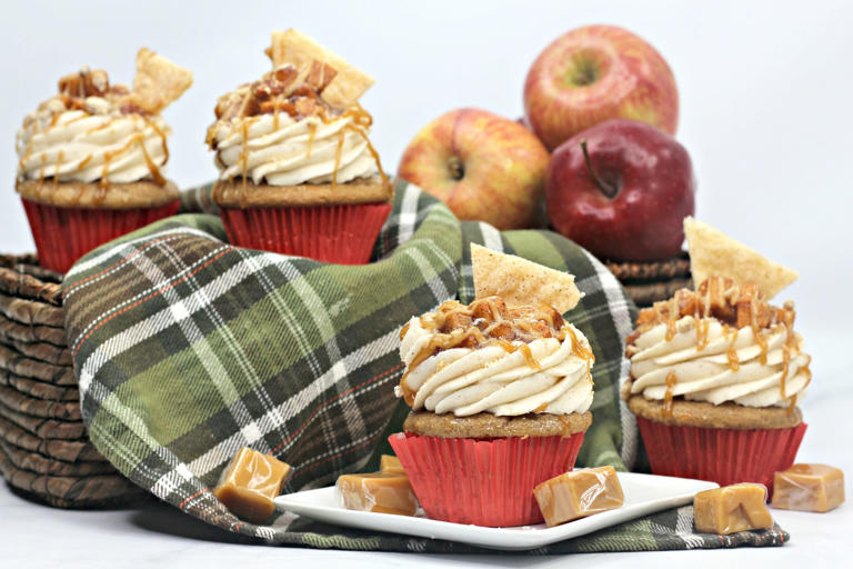 Apple Pie Cupcakes – A Fun Dessert Twist