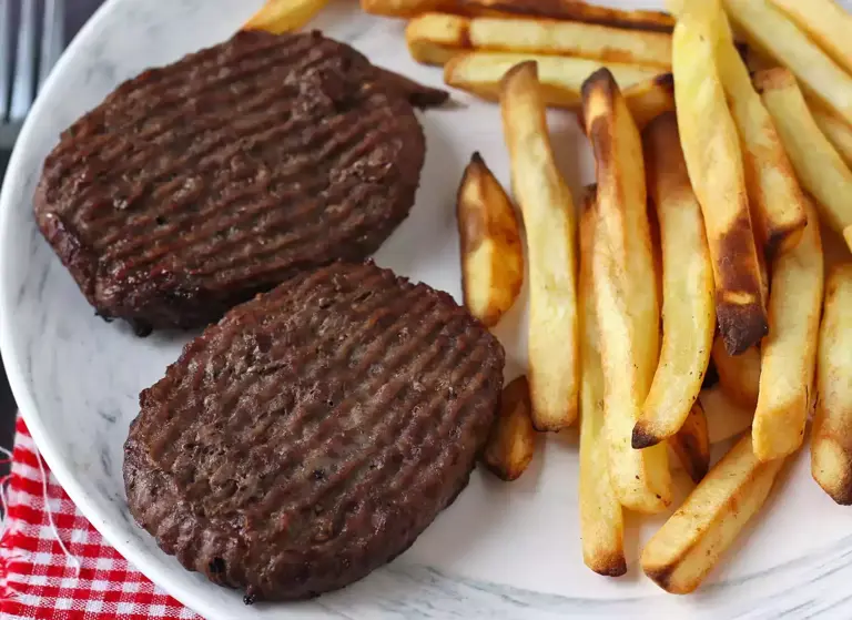 Wie brate ich ein hacksteak im air fryer?