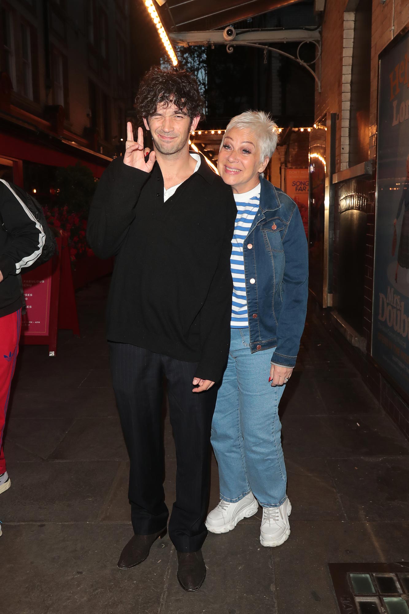 Matty Healy's Mom Had 'Hard' Time Staying 'Quiet' About Taylor Swift Split