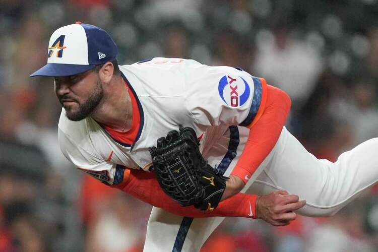 Houston Astros' latest pitching move. Reliever Luis Contreras comes up ...