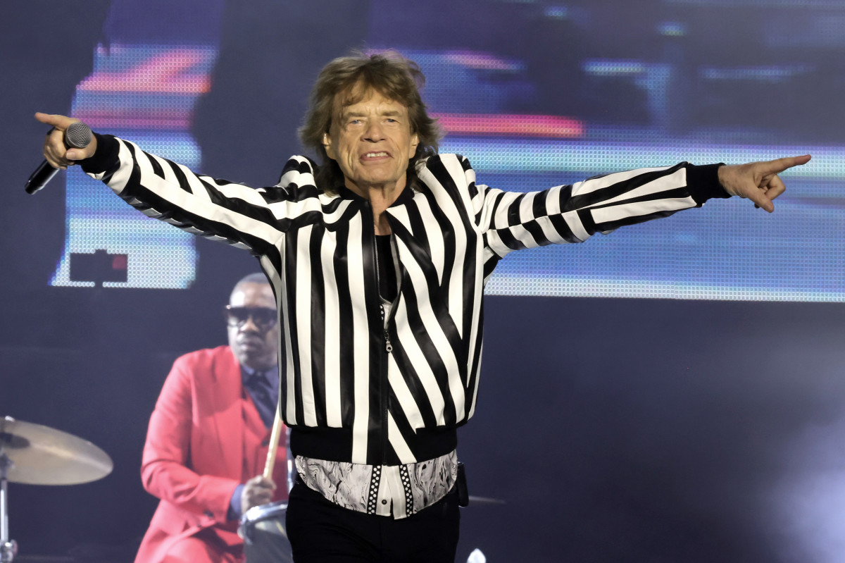 Rolling Stones Frontman Mick Jagger's Net Worth in 2025 Can Buy Him at ...