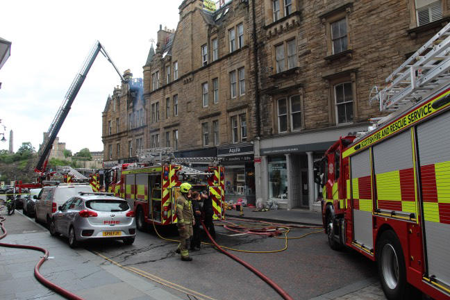 Fire crews rush to Edinburgh city centre blaze at tenement flat on ...