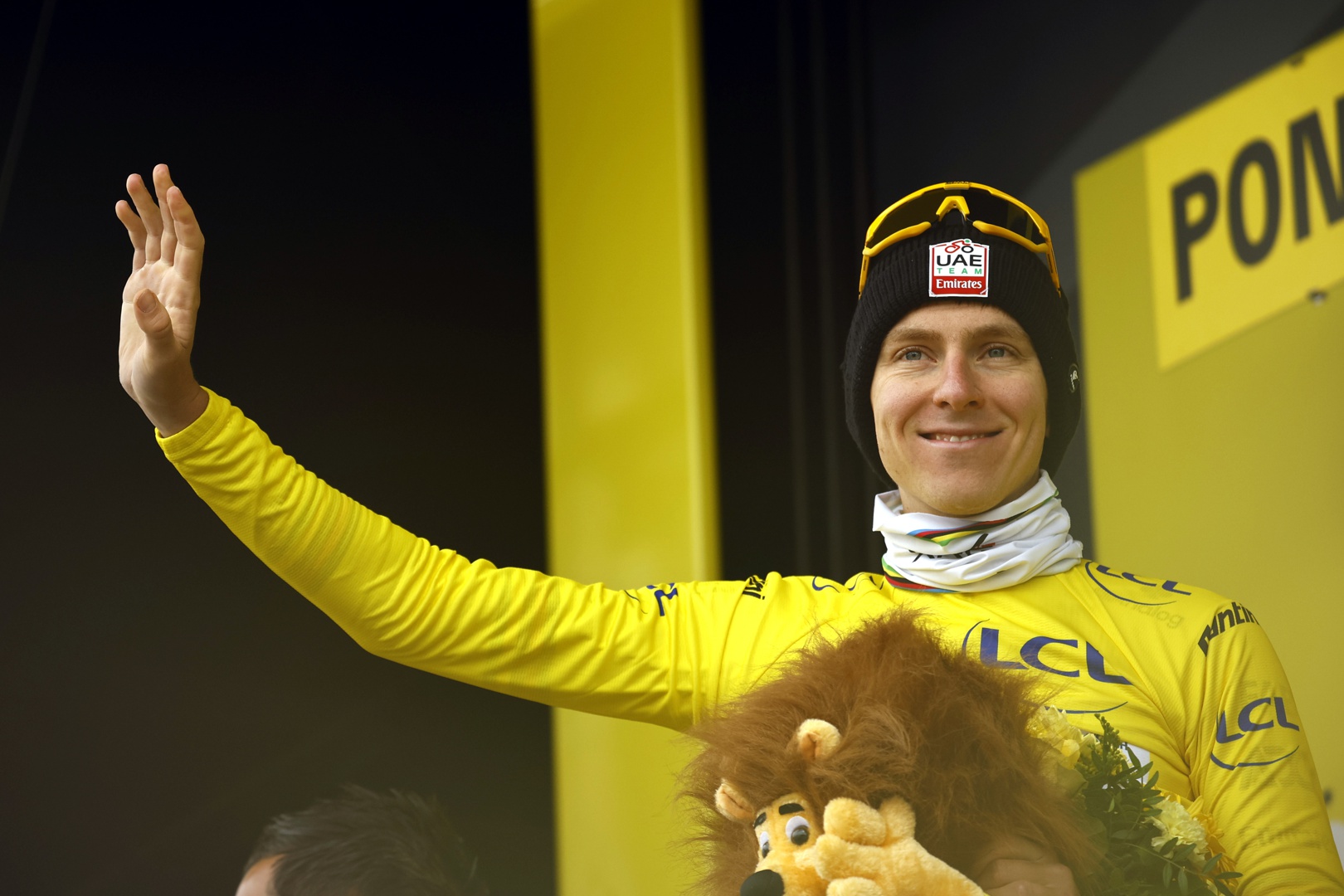 Groves derrama lágrimas de emoción en Pontarlier, Pogacar a un paso del ...