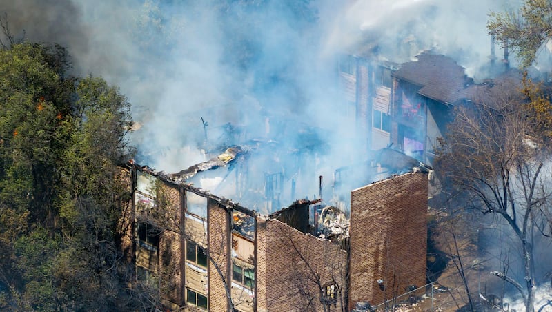 2 structures, including apartment building, destroyed in Millcreek fire