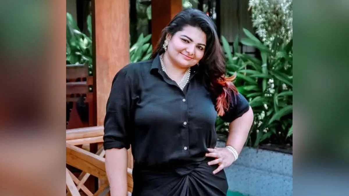 Malayalam producer Sandra Thomas files KFPA nomination wearing burqa in ...